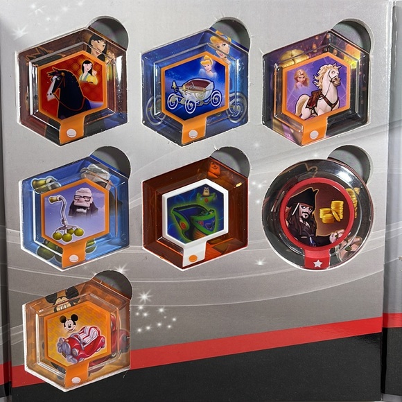 Disney INFINITY | Toys | Disney Infinity Trifold Power Game Disc Album ...